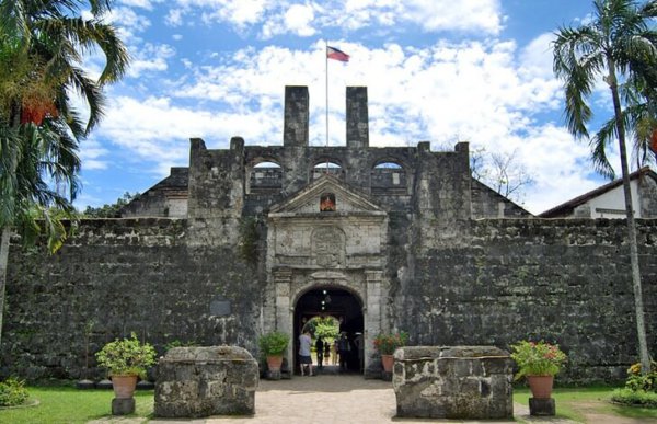 Mga Atraksyon ng Turista sa Pilipinas